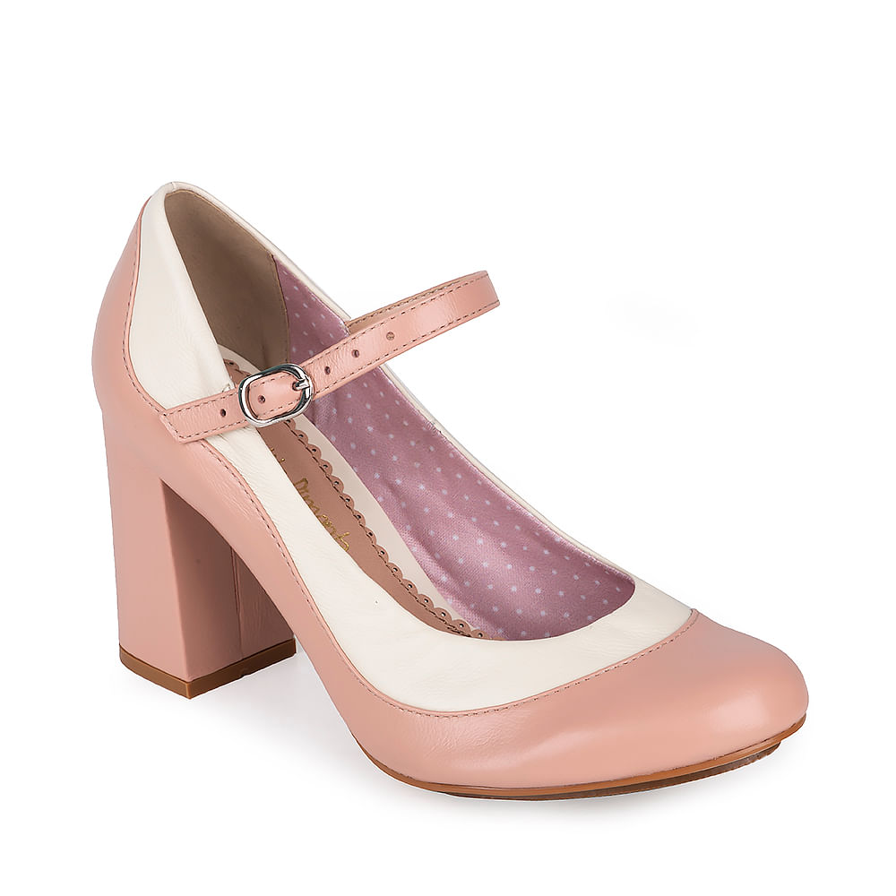 EMMA - Lolita Pimenta